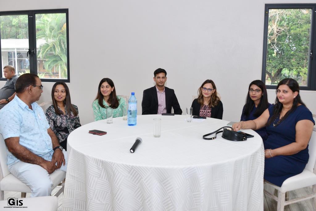 Surgeons familiarise themselves with latest advances in surgical technology