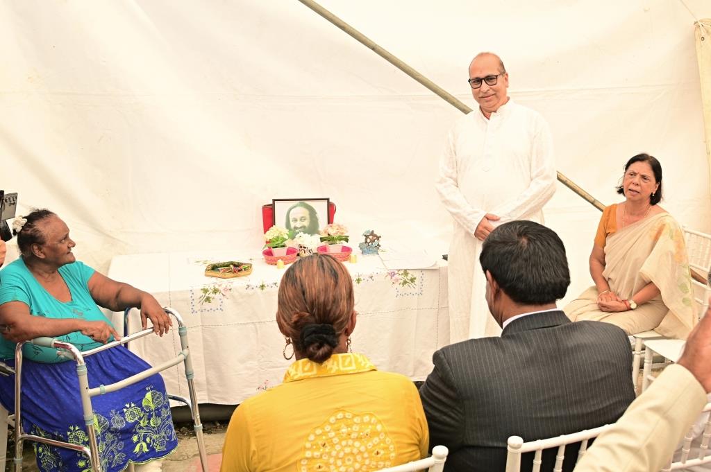 The 5H Programme: President Roopun encourages the spread of happiness ...