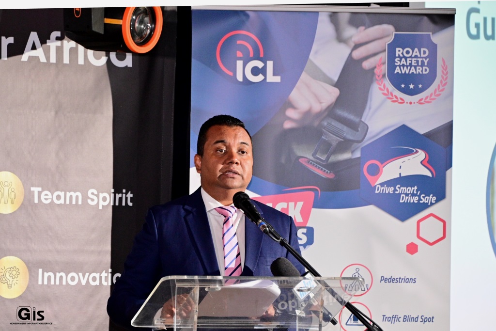 Transport sector: Minister Ganoo encourages the use of digital ...