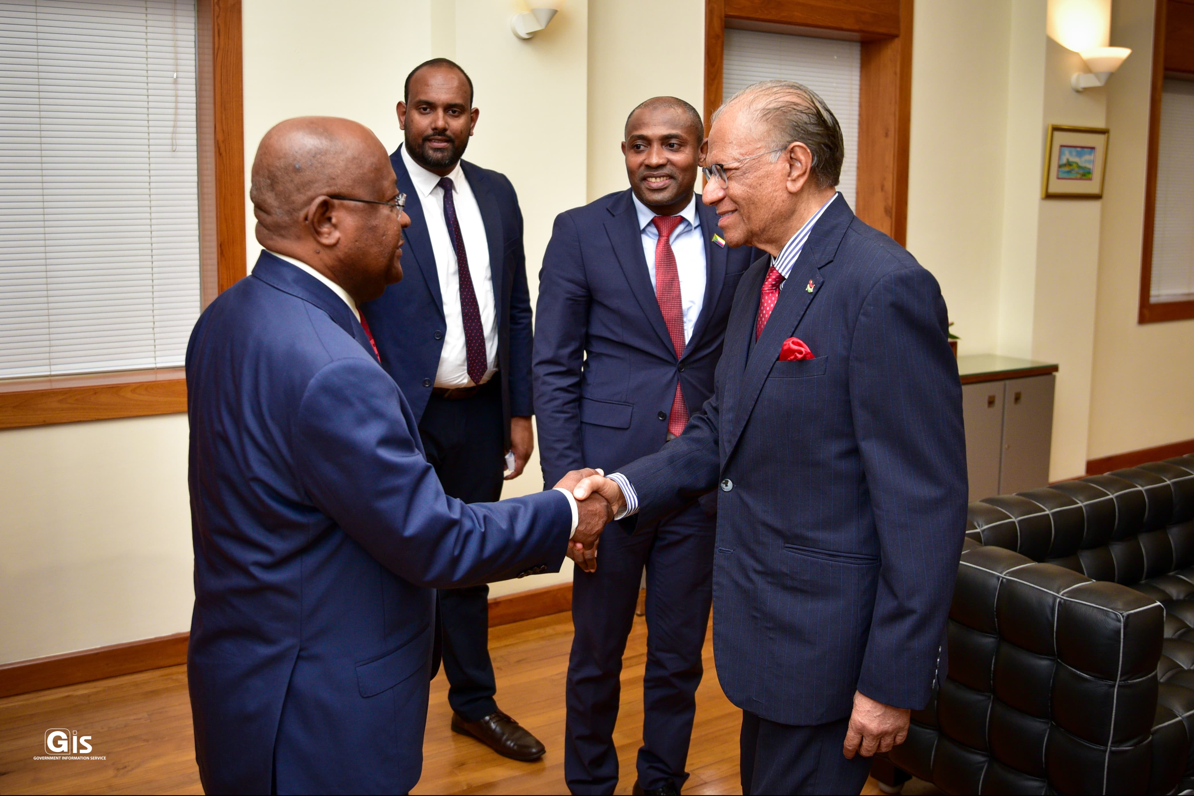 Union of Comoros consolidates bilateral ties with Mauritius