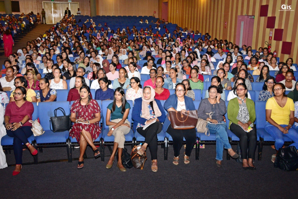VPM Dookun-Luchoomun launches Revised National Curriculum Framework for ...
