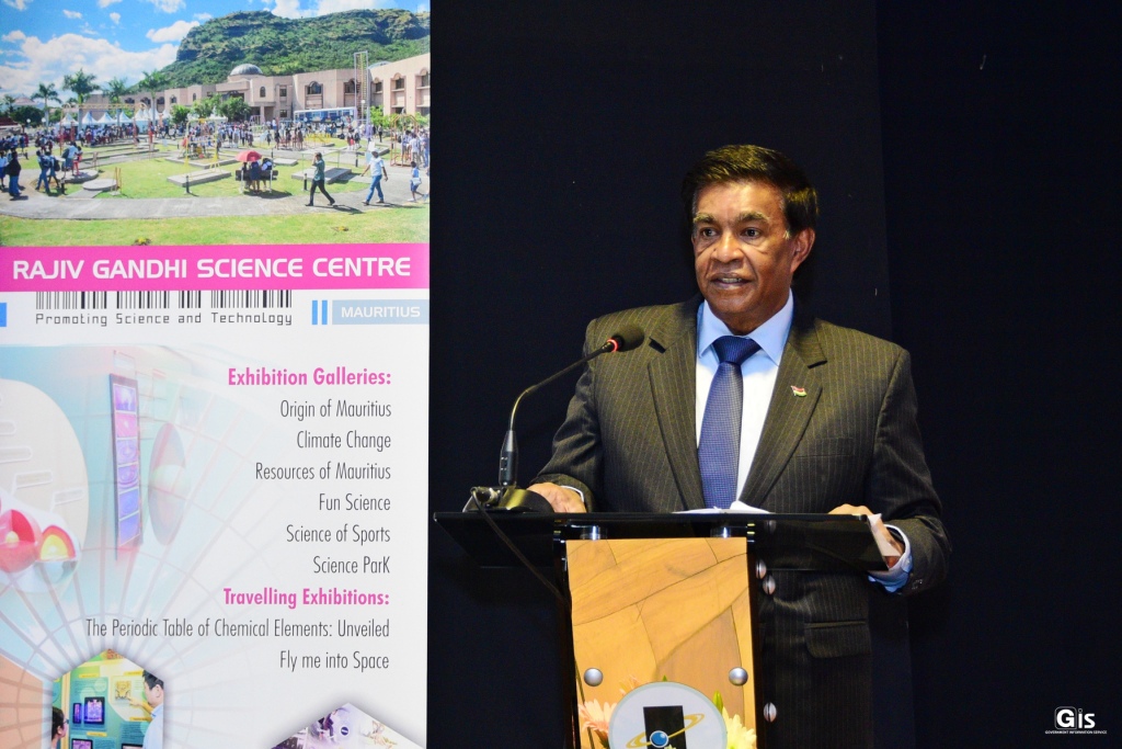 President Roopun stresses on the need to keep pace with Science and ...