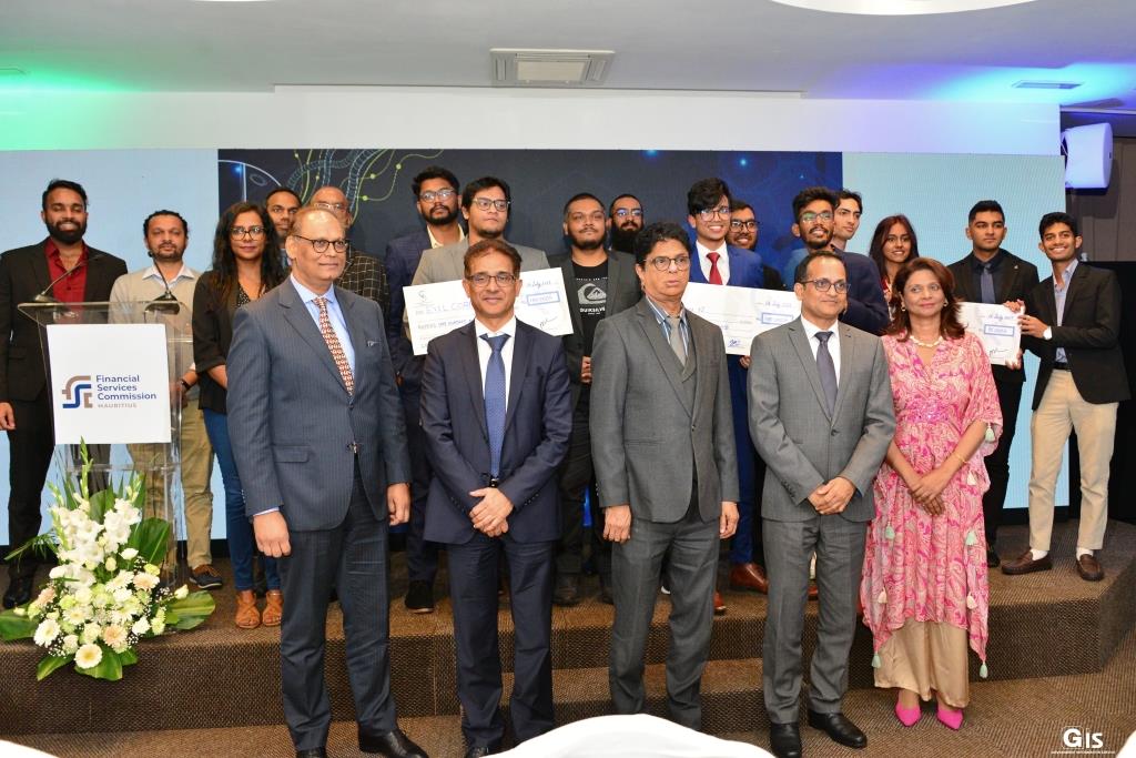 Winners of Hackathon 2023 receive cash prizes